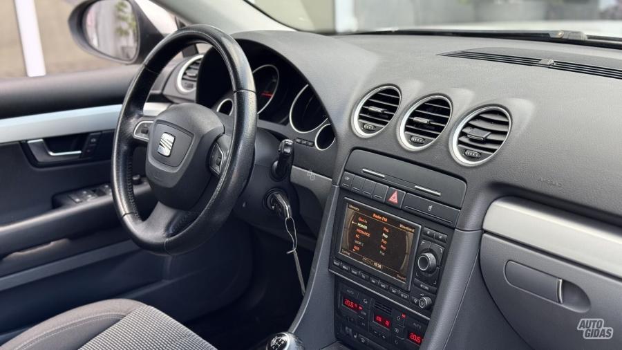 Grey SEAT Exeo 2012 in Radviliskis, with an engine capacity of 2.00 L and mileage of 226 thousand km for 3750 €, photo 16 on AUTOMOTO.COM.LV