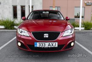 Red SEAT Exeo 2012 in Tallinn, with an engine capacity of 2.00 L and mileage of 181 thousand km for 4999 €, photo 3 on AUTOMOTO.COM.LV