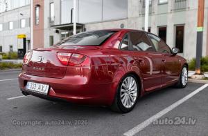 Red SEAT Exeo 2012 in Tallinn, with an engine capacity of 2.00 L and mileage of 181 thousand km for 4999 €, photo 7 on AUTOMOTO.COM.LV