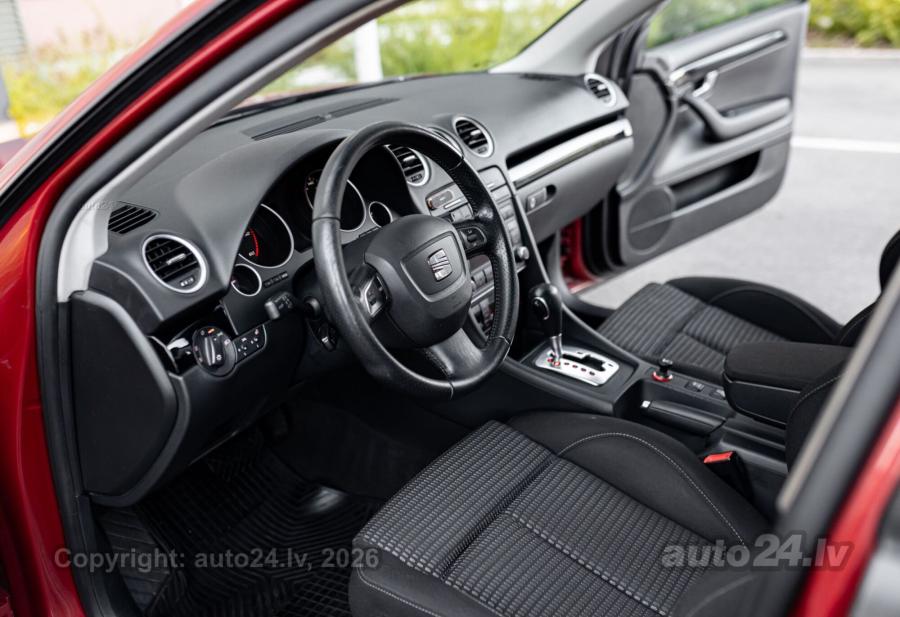 Red SEAT Exeo 2012 in Tallinn, with an engine capacity of 2.00 L and mileage of 181 thousand km for 4999 €, photo 9 on AUTOMOTO.COM.LV