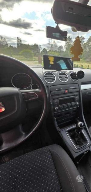 Sarkans SEAT Exeo 2010 Plungė, ar dzinēja tilpumu 1.97 L un nobraukumu 277 tūkst. km par 1850 €, foto 3 vietnē AUTOMOTO.COM.LV