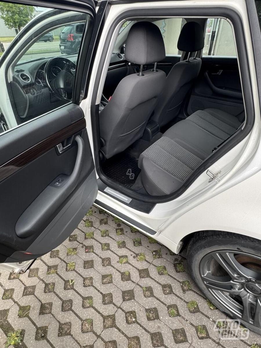 Balts SEAT Exeo 2011 Kauņa, ar dzinēja tilpumu 2.00 L un nobraukumu 283 tūkst. km par 3200 €, foto 9 vietnē AUTOMOTO.COM.LV