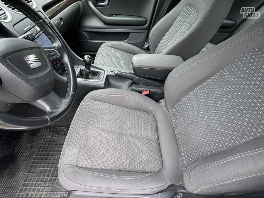 White SEAT Exeo 2011 in Kaunas, with an engine capacity of 2.00 L and mileage of 283 thousand km for 3200 €, photo 14 on AUTOMOTO.COM.LV