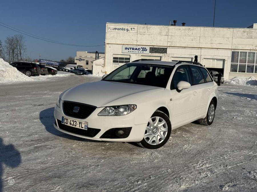 White SEAT Exeo 2012 in Panevezys, with an engine capacity of 2.00 L and mileage of 325 thousand km for 2690 €, photo 1 on AUTOMOTO.COM.LV
