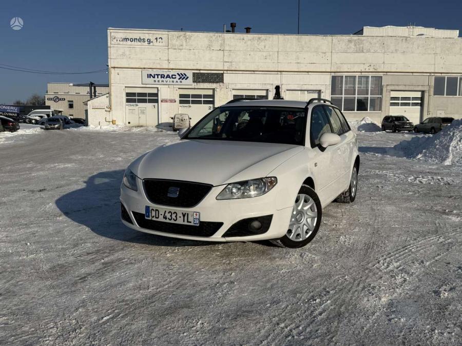White SEAT Exeo 2012 in Panevezys, with an engine capacity of 2.00 L and mileage of 325 thousand km for 2690 €, photo 3 on AUTOMOTO.COM.LV