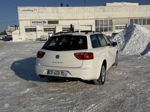 White SEAT Exeo 2012 in Panevezys, with an engine capacity of 2.00 L and mileage of 325 thousand km for 2690 €, photo 5 on AUTOMOTO.COM.LV