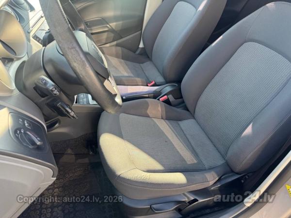Beige SEAT Ibiza 2011 in Narva, with an engine capacity of 1.20 L and mileage of 98 thousand km for 4590 €, photo 6 on AUTOMOTO.COM.LV
