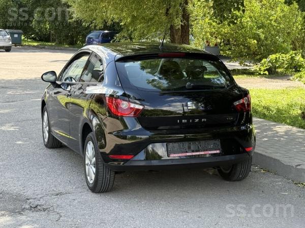 Melns SEAT Ibiza 2015 Ludza, ar dzinēja tilpumu 1.60 L un nobraukumu 0 tūkst. km par 5250 €, foto 5 vietnē AUTOMOTO.COM.LV