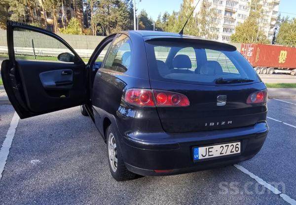 Melns SEAT Ibiza 2003 Rīga, ar dzinēja tilpumu 1.40 L un nobraukumu 0 tūkst. km par 1300 €, foto 10 vietnē AUTOMOTO.COM.LV