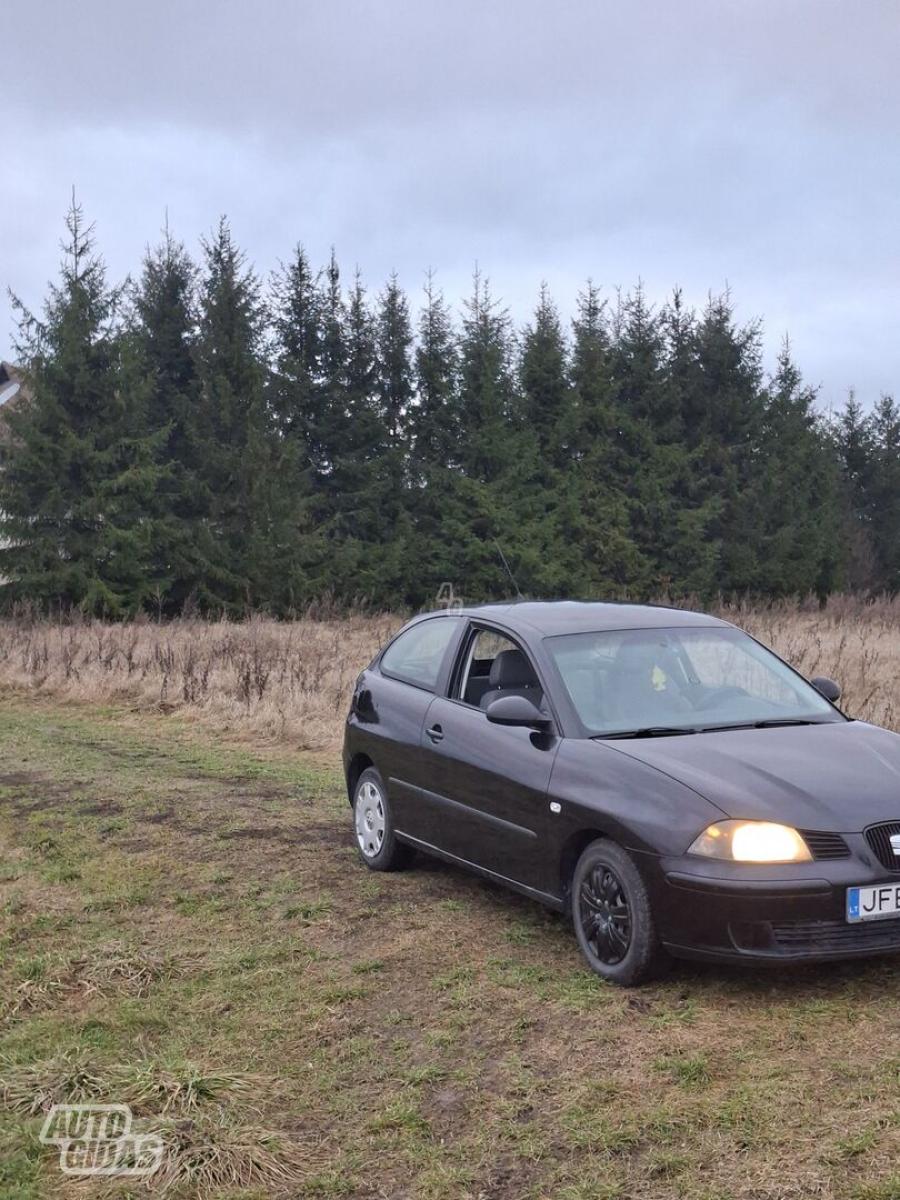 Black SEAT Ibiza 2004 in Varena, with an engine capacity of 1.90 L and mileage of 225 thousand km for 1720 €, photo 3 on AUTOMOTO.COM.LV