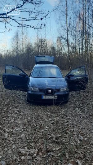 Black SEAT Ibiza 2004 in Varena, with an engine capacity of 1.90 L and mileage of 225 thousand km for 1720 €, photo 11 on AUTOMOTO.COM.LV