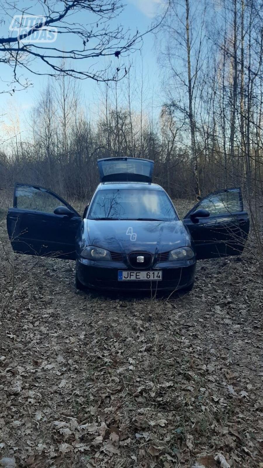 Black SEAT Ibiza 2004 in Varena, with an engine capacity of 1.90 L and mileage of 225 thousand km for 1720 €, photo 11 on AUTOMOTO.COM.LV
