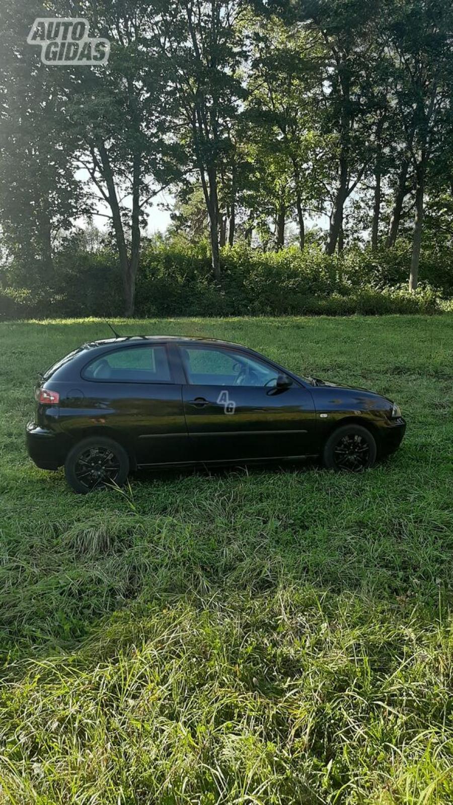Black SEAT Ibiza 2004 in Varena, with an engine capacity of 1.90 L and mileage of 225 thousand km for 1720 €, photo 13 on AUTOMOTO.COM.LV