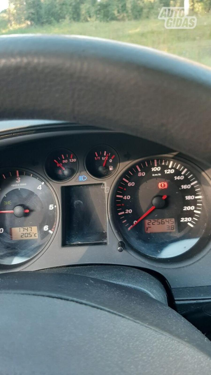 Black SEAT Ibiza 2004 in Varena, with an engine capacity of 1.90 L and mileage of 225 thousand km for 1720 €, photo 26 on AUTOMOTO.COM.LV