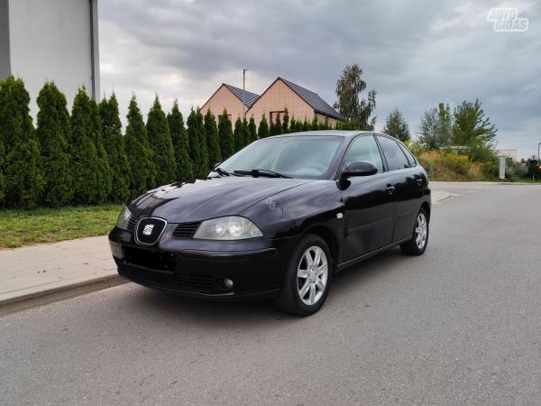 Melns SEAT Ibiza 2005 Viļņa, ar dzinēja tilpumu 1.90 L un nobraukumu 309 tūkst. km par 1300 €, foto 4 vietnē AUTOMOTO.COM.LV