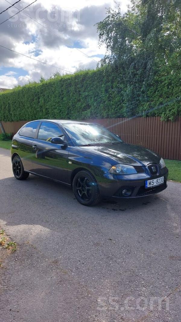 Black SEAT Ibiza 2006 in Riga, with an engine capacity of 1.40 L and mileage of 189 thousand km for 1500 €, photo 7 on AUTOMOTO.COM.LV
