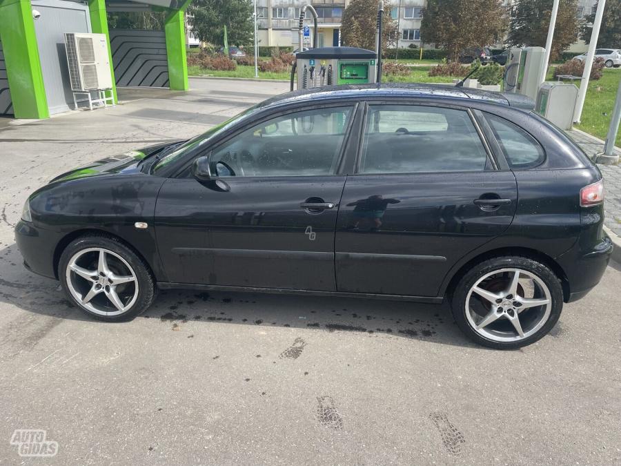 Melns SEAT Ibiza 2006 Ukmergė, ar dzinēja tilpumu 1.40 L un nobraukumu 210 tūkst. km par 1000 €, foto 6 vietnē AUTOMOTO.COM.LV
