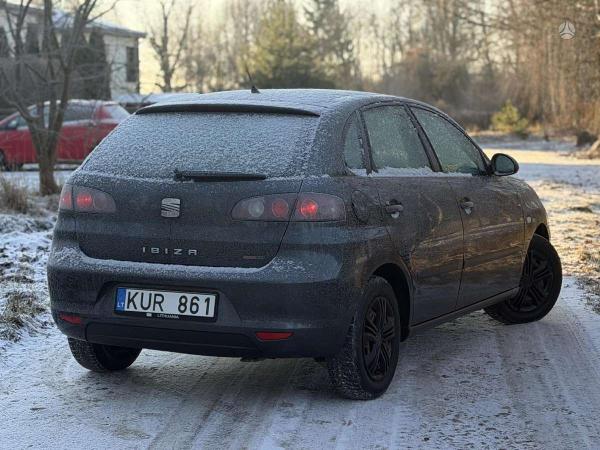 Black SEAT Ibiza 2008 in Vilnius, with an engine capacity of 1.42 L and mileage of 299 thousand km for 999 €, photo 2 on AUTOMOTO.COM.LV