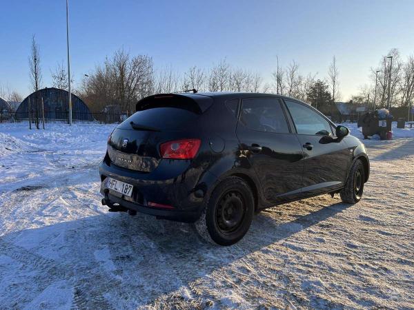 Black SEAT Ibiza 2008 in Panevezys, with an engine capacity of 1.90 L and mileage of 213 thousand km for 2750 €, photo 4 on AUTOMOTO.COM.LV