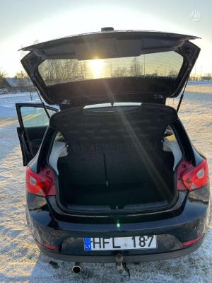 Black SEAT Ibiza 2008 in Panevezys, with an engine capacity of 1.90 L and mileage of 213 thousand km for 2750 €, photo 10 on AUTOMOTO.COM.LV