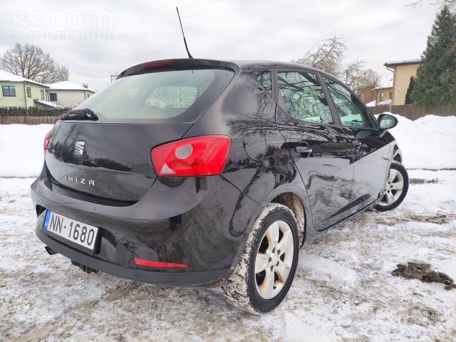 Black SEAT Ibiza 2008 in Riga, with an engine capacity of 1.90 L and mileage of 282 thousand km for 3250 €, photo 3 on AUTOMOTO.COM.LV