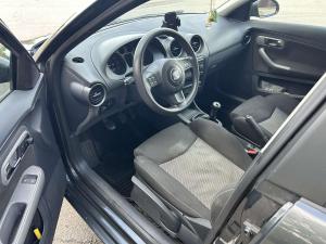 Black SEAT Ibiza 2008 in Kaunas, with an engine capacity of 1.42 L and mileage of 277 thousand km for 1400 €, photo 11 on AUTOMOTO.COM.LV