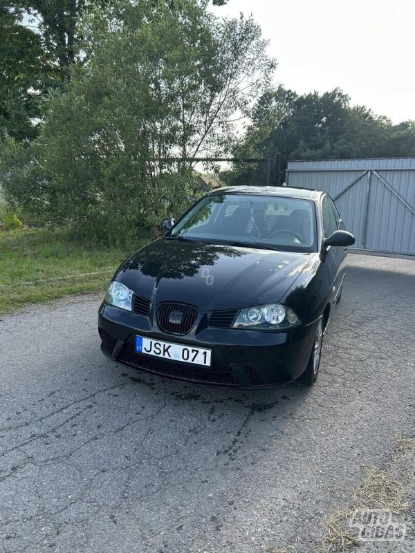 Black SEAT Ibiza 2009 in Kaunas, with an engine capacity of 1.40 L and mileage of 295 thousand km for 1700 €, photo 2 on AUTOMOTO.COM.LV