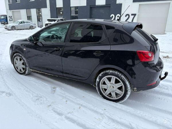 Black SEAT Ibiza 2009 in Vilnius, with an engine capacity of 1.42 L and mileage of 287 thousand km for 1600 €, photo 6 on AUTOMOTO.COM.LV