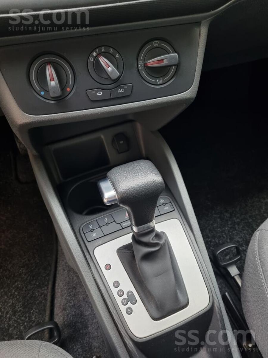 Melns SEAT Ibiza 2009 Ogre, ar dzinēja tilpumu 1.60 L un nobraukumu 255 tūkst. km par 3850 €, foto 18 vietnē AUTOMOTO.COM.LV