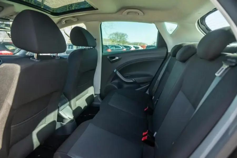 Melns SEAT Ibiza 2009 Liepāja, ar dzinēja tilpumu 1.60 L un nobraukumu 208 tūkst. km par 4350 €, foto 11 vietnē AUTOMOTO.COM.LV