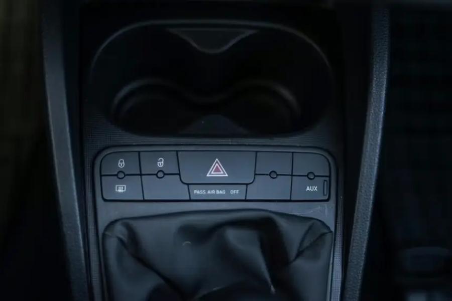 Melns SEAT Ibiza 2009 Liepāja, ar dzinēja tilpumu 1.60 L un nobraukumu 208 tūkst. km par 4350 €, foto 16 vietnē AUTOMOTO.COM.LV