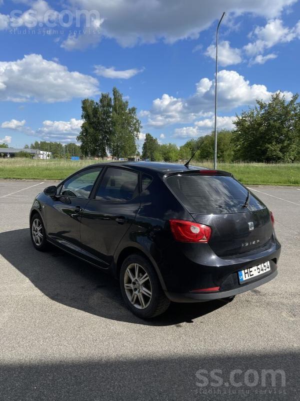 Black SEAT Ibiza 2009 in Riga, with an engine capacity of 1.90 L and mileage of 278 thousand km for 1200 €, photo 3 on AUTOMOTO.COM.LV