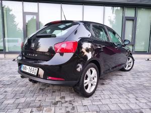 Black SEAT Ibiza 2009 in Riga, with an engine capacity of 1.90 L and mileage of 282 thousand km for 2590 €, photo 4 on AUTOMOTO.COM.LV