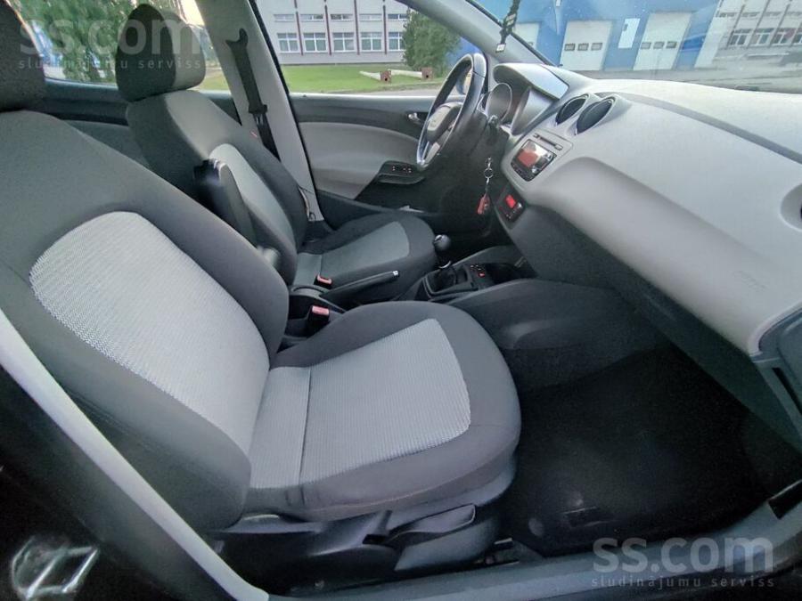 Black SEAT Ibiza 2009 in Riga, with an engine capacity of 1.90 L and mileage of 282 thousand km for 2590 €, photo 11 on AUTOMOTO.COM.LV