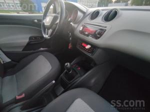 Black SEAT Ibiza 2009 in Riga, with an engine capacity of 1.90 L and mileage of 282 thousand km for 2590 €, photo 12 on AUTOMOTO.COM.LV