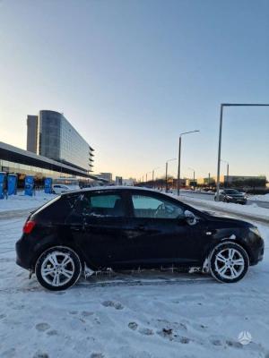 Melns SEAT Ibiza 2010 Viļņa, ar dzinēja tilpumu 1.39 L un nobraukumu 1694 tūkst. km par 2300 €, foto 4 vietnē AUTOMOTO.COM.LV
