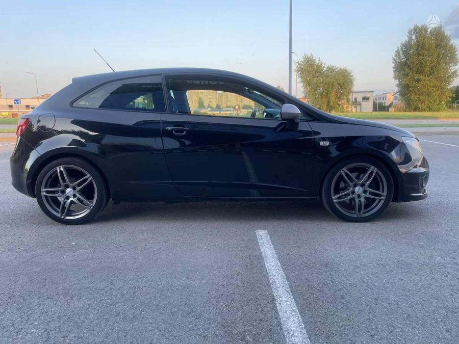 Melns SEAT Ibiza 2010 Kauņa, ar dzinēja tilpumu 1.39 L un nobraukumu 148 tūkst. km par 6090 €, foto 4 vietnē AUTOMOTO.COM.LV