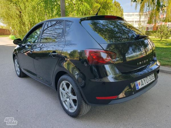 Black SEAT Ibiza 2016 in Kaunas, with an engine capacity of 1.40 L and mileage of 266 thousand km for 3950 €, photo 4 on AUTOMOTO.COM.LV