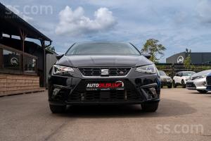 Black SEAT Ibiza 2018 in Riga, with an engine capacity of 1.00 L and mileage of 0 thousand km for 8890 €, photo 5 on AUTOMOTO.COM.LV