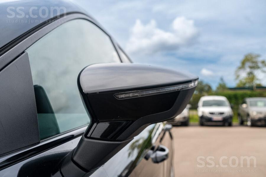 Black SEAT Ibiza 2018 in Riga, with an engine capacity of 1.00 L and mileage of 0 thousand km for 8890 €, photo 9 on AUTOMOTO.COM.LV