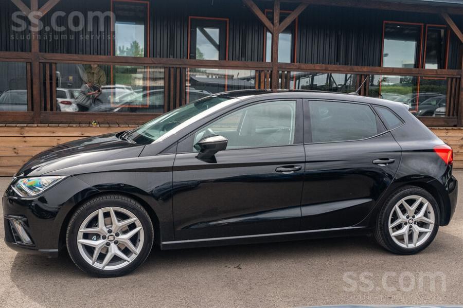Black SEAT Ibiza 2018 in Riga, with an engine capacity of 1.00 L and mileage of 0 thousand km for 8890 €, photo 10 on AUTOMOTO.COM.LV
