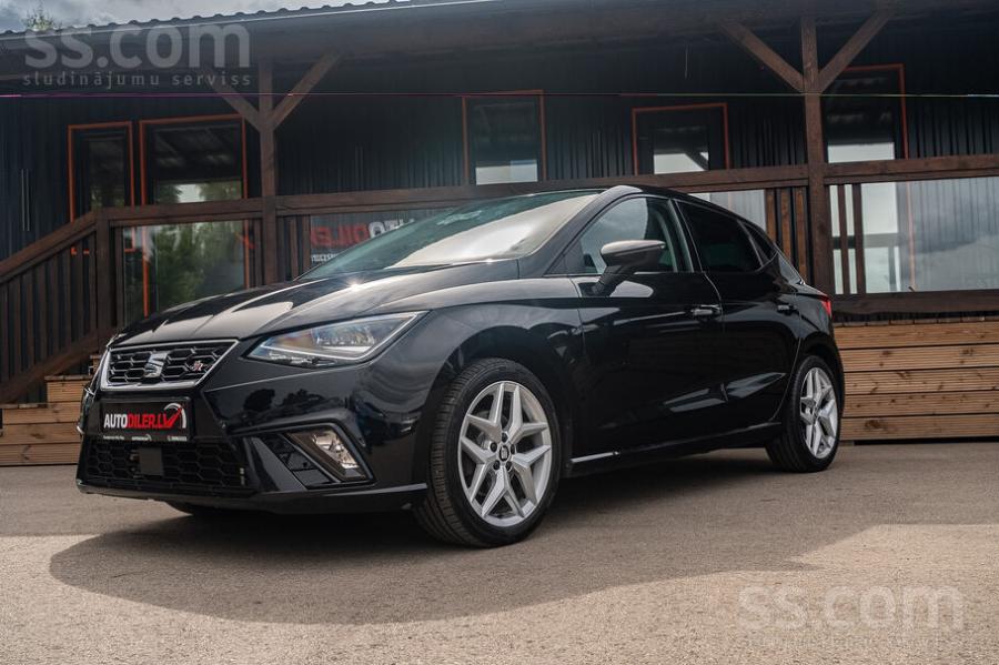 Black SEAT Ibiza 2018 in Riga, with an engine capacity of 1.00 L and mileage of 0 thousand km for 8890 €, photo 13 on AUTOMOTO.COM.LV