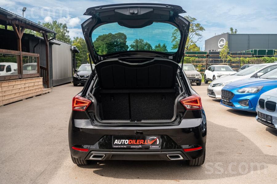 Black SEAT Ibiza 2018 in Riga, with an engine capacity of 1.00 L and mileage of 0 thousand km for 8890 €, photo 16 on AUTOMOTO.COM.LV