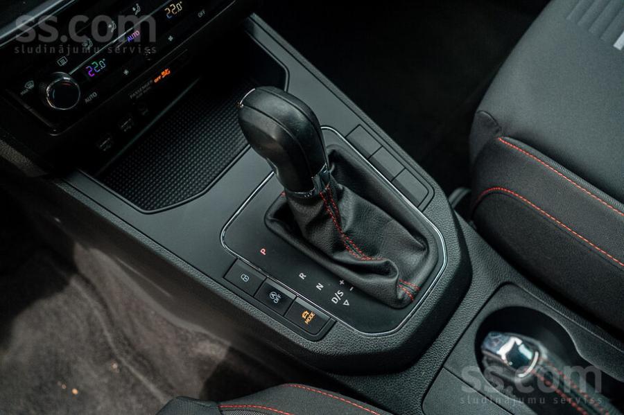 Black SEAT Ibiza 2018 in Riga, with an engine capacity of 1.00 L and mileage of 0 thousand km for 8890 €, photo 28 on AUTOMOTO.COM.LV