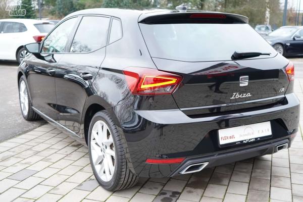 Black SEAT Ibiza 2023 in Kaunas, with an engine capacity of 1.50 L and mileage of 39 thousand km for 25995 €, photo 2 on AUTOMOTO.COM.LV