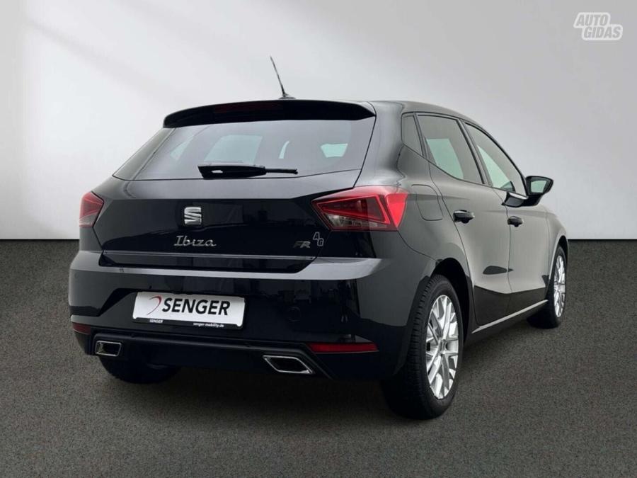 Melns SEAT Ibiza 2025 Kauņa, ar dzinēja tilpumu 1.00 L un nobraukumu 21 tūkst. km par 25366 €, foto 3 vietnē AUTOMOTO.COM.LV