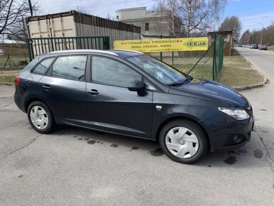 Black SEAT Ibiza 2010 in Riga, with an engine capacity of 1.60 L and mileage of 256 thousand km for 3250 €, photo 6 on AUTOMOTO.COM.LV