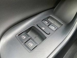 Black SEAT Ibiza 2010 in Riga, with an engine capacity of 1.60 L and mileage of 256 thousand km for 3250 €, photo 22 on AUTOMOTO.COM.LV