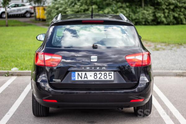 Black SEAT Ibiza 2010 in Riga, with an engine capacity of 1.60 L and mileage of 278 thousand km for 1800 €, photo 3 on AUTOMOTO.COM.LV