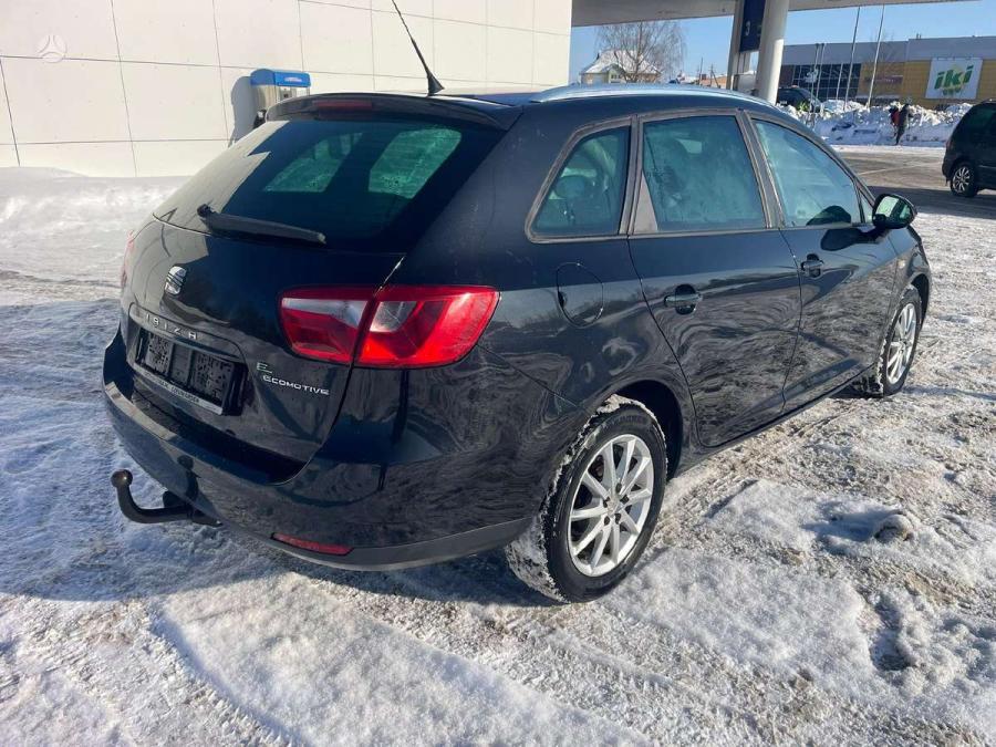 Black SEAT Ibiza 2011 in Panevezys, with an engine capacity of 1.20 L and mileage of 260 thousand km for 2600 €, photo 4 on AUTOMOTO.COM.LV